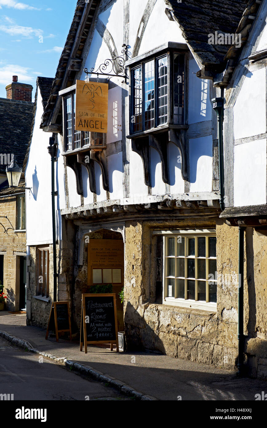 Village Sign Angel Stock Photos & Village Sign Angel Stock Images - Alamy