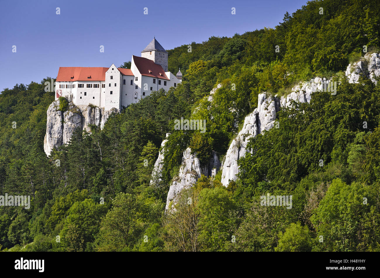 Germany, Bavaria, Lower Bavaria, Altmühltal (valley), Prunn, Castle ...