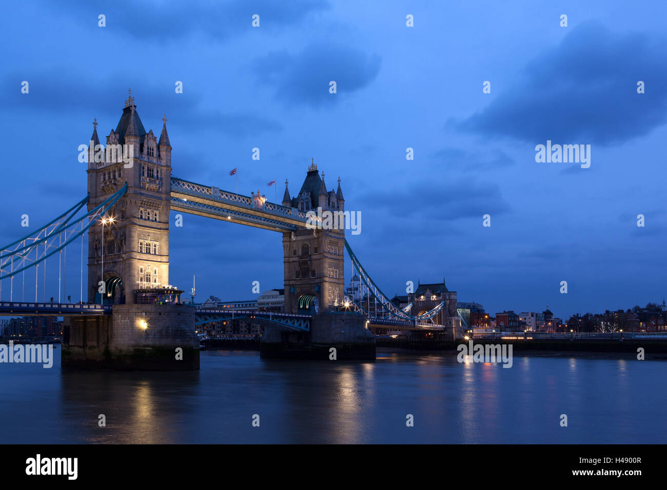 Olympics tower bridge tower hi-res stock photography and images - Alamy