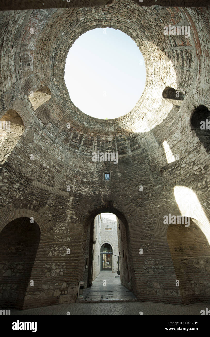 Vestibul hi-res stock photography and images - Alamy