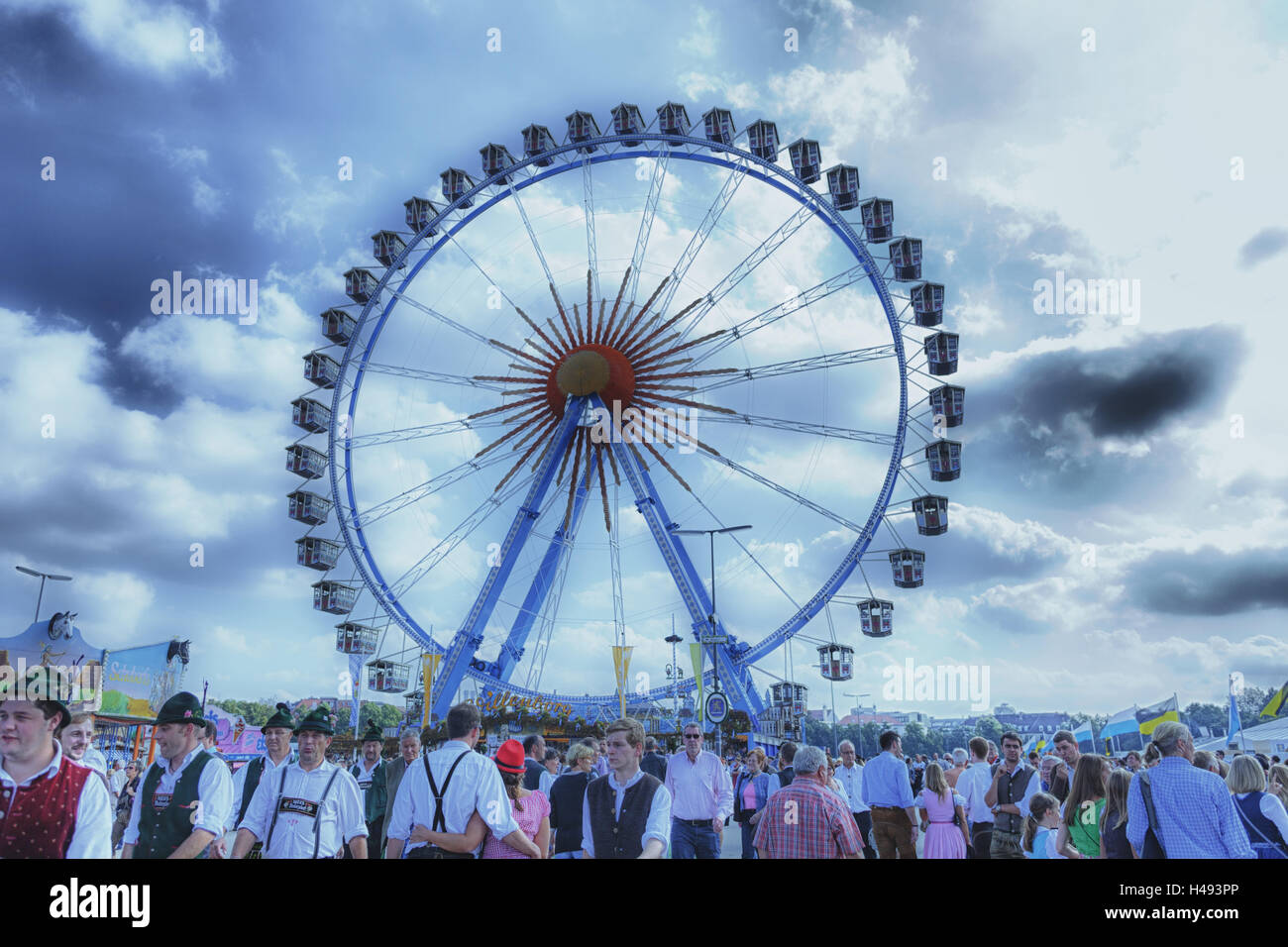 Oktoberfest funfair fairground hi-res stock photography and images - Alamy