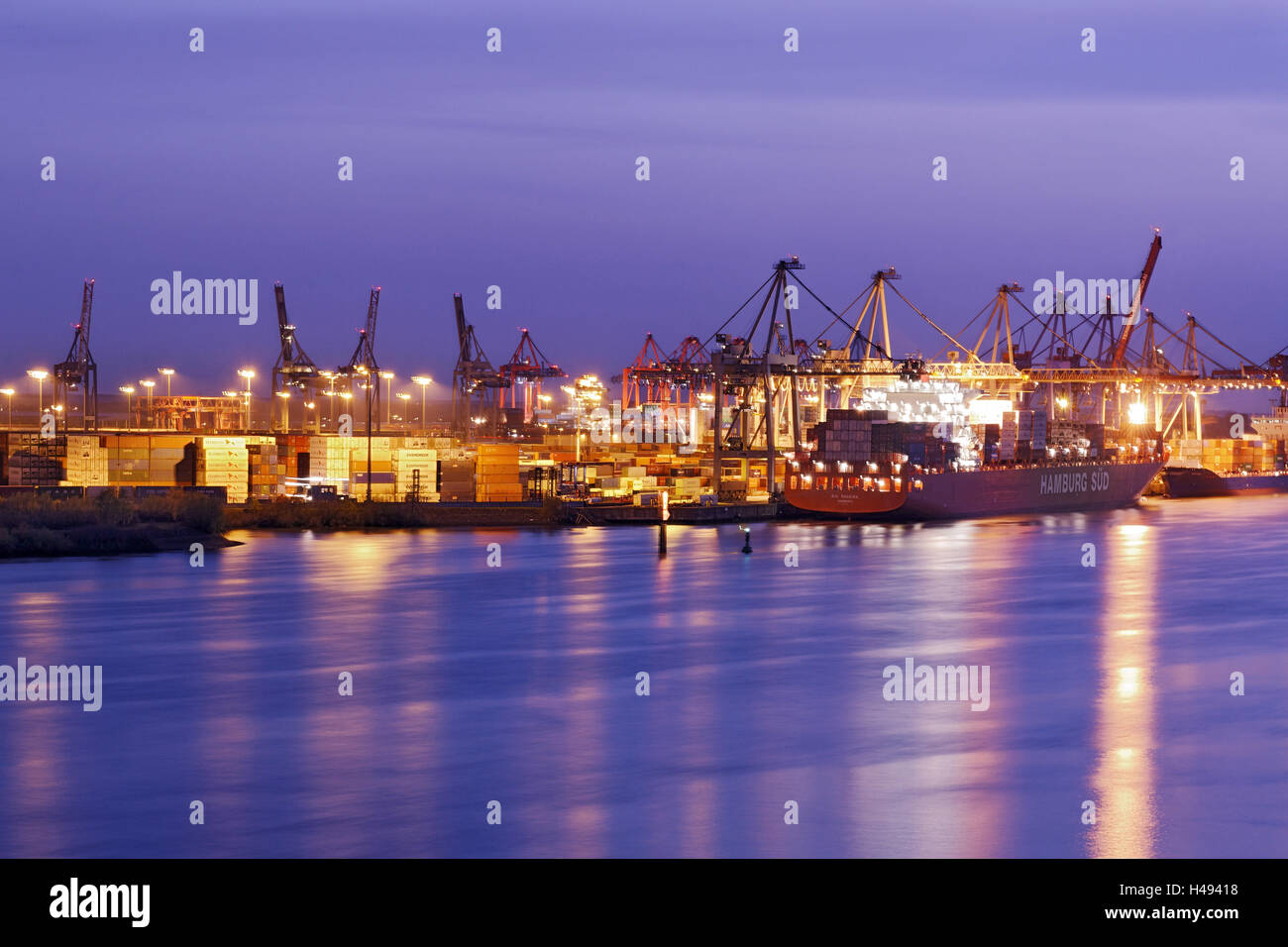 Hamburg sud container hi-res stock photography and images - Alamy