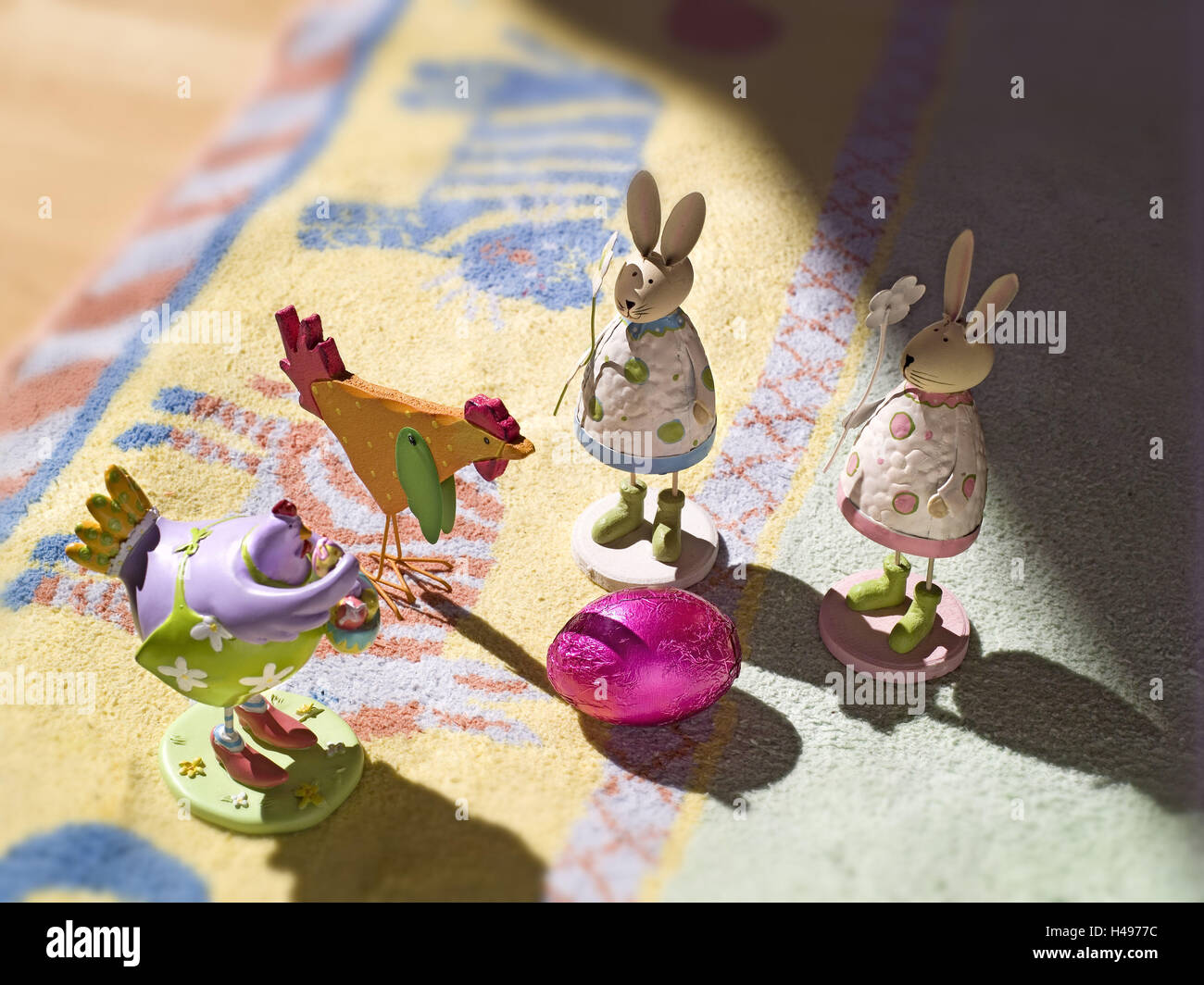 Easter bunny figures hi-res stock photography and images - Alamy