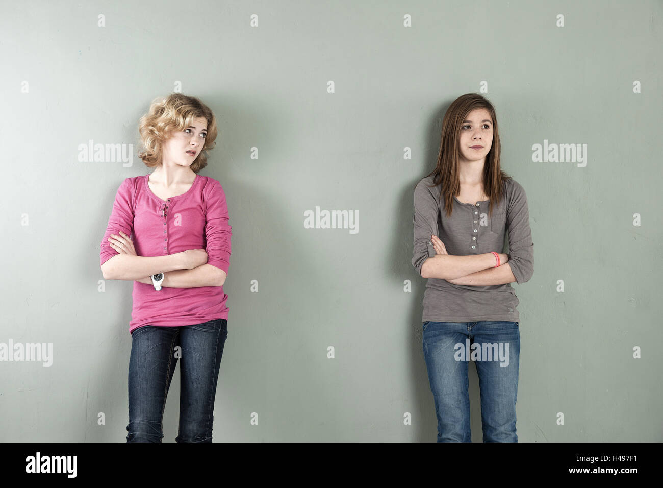 Two girls have fight Stock Photo - Alamy