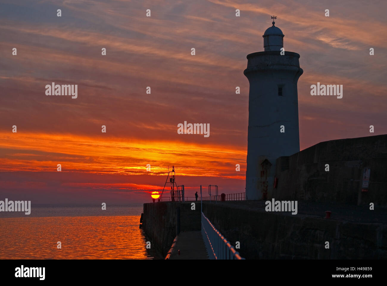 Scotland, Buckie, lighthouse, sundown Stock Photo - Alamy
