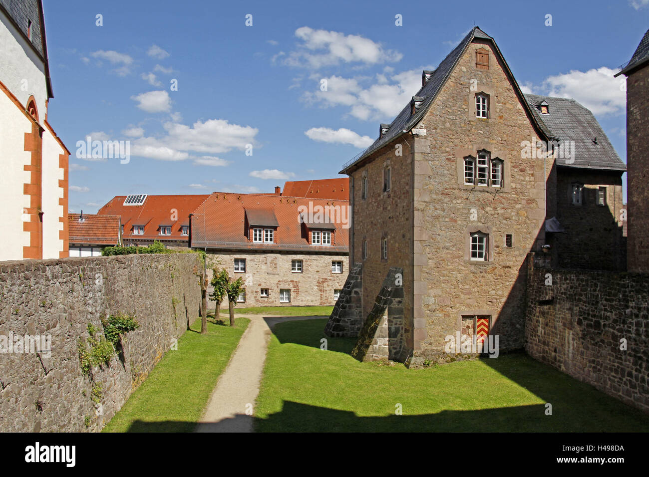 Germany, Hessen, Steinau in the street, St. Catherine's Church, lock ...