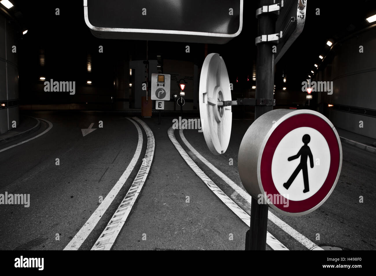 Monaco Road Sign High Resolution Stock Photography and Images - Alamy