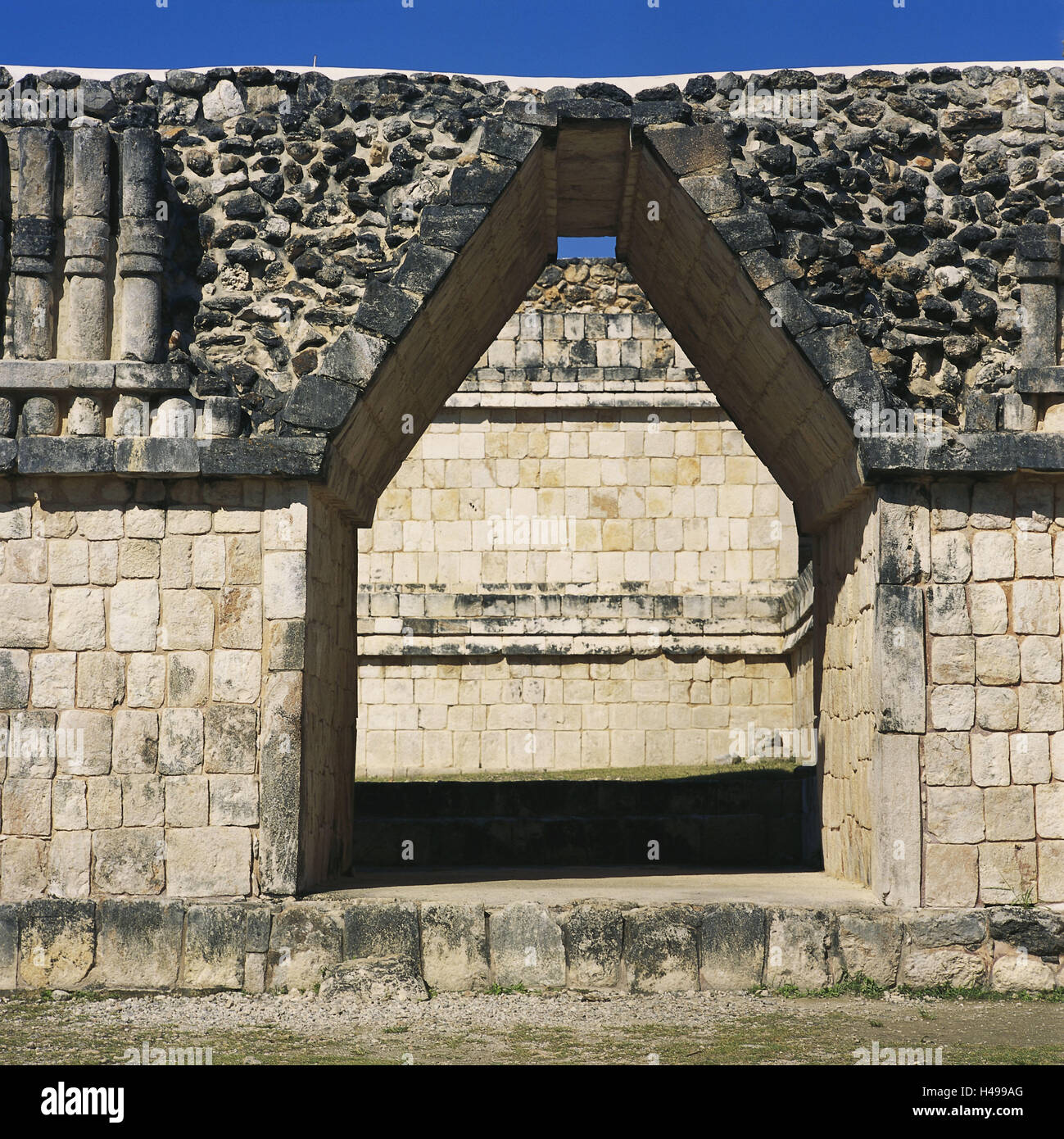 Mexico, peninsula Yucatan, Uxmal, Cuadrangulo de off Pajaros, detail ...