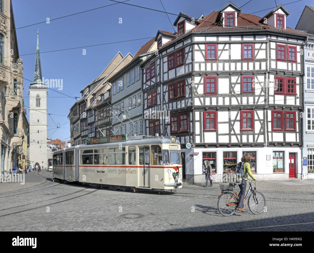Germany, Thuringia, Erfurt, street, houses, streetcar, pedestrians ...