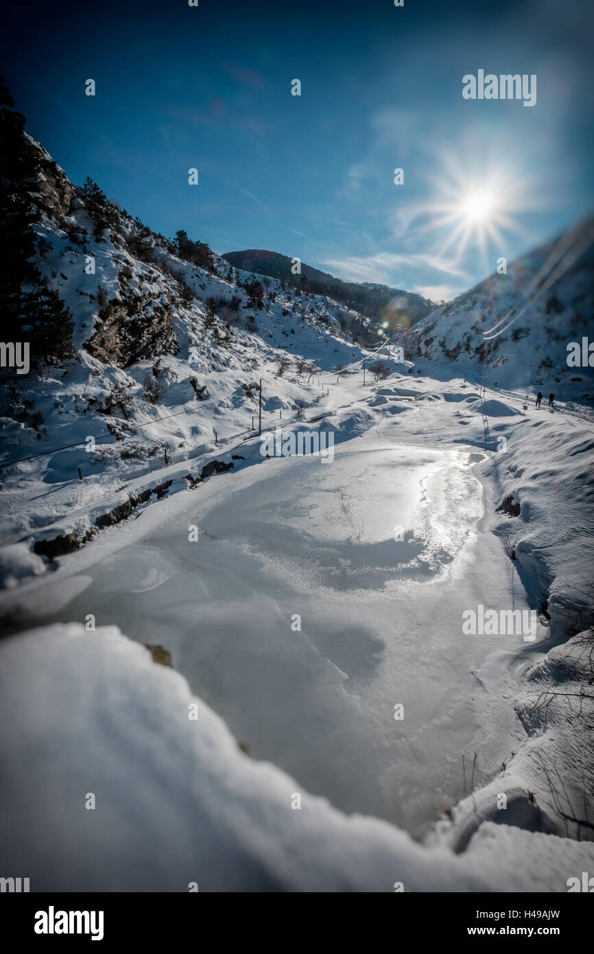 Nice scene hi-res stock photography and images - Alamy