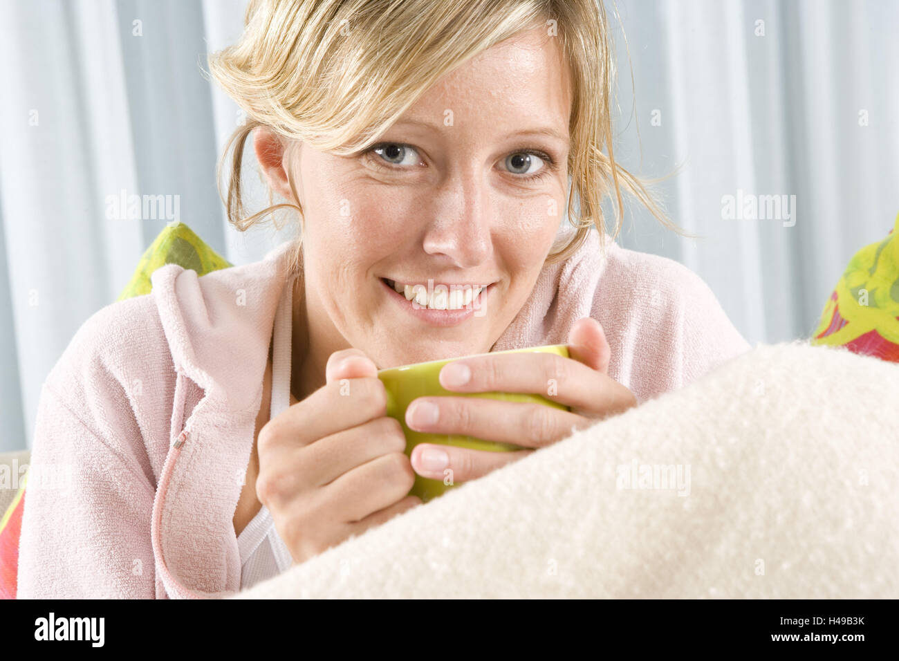 Woman, recreation, home, tea drink Stock Photo - Alamy