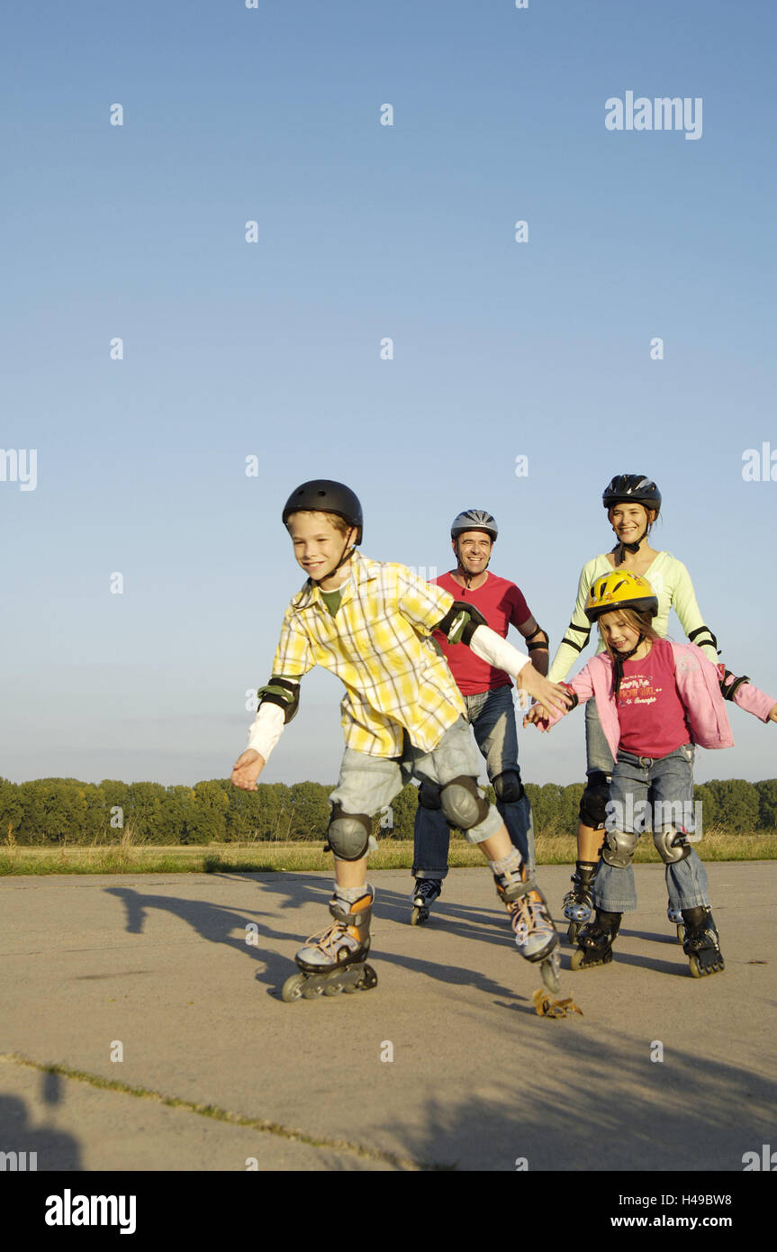 Family, happy, Inlineskaten, people, parents, son, boy, children, girls ...