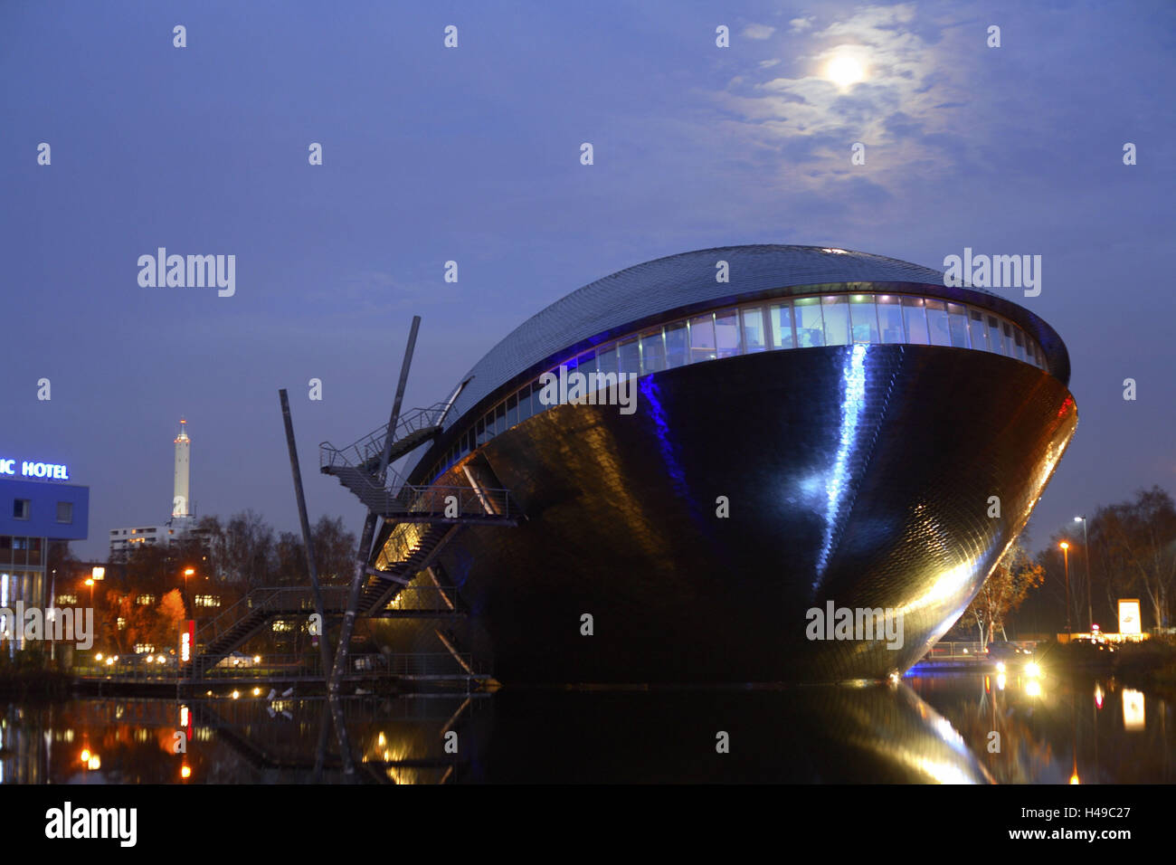 Architect thomas klumpp architect hi-res stock photography and images - Alamy