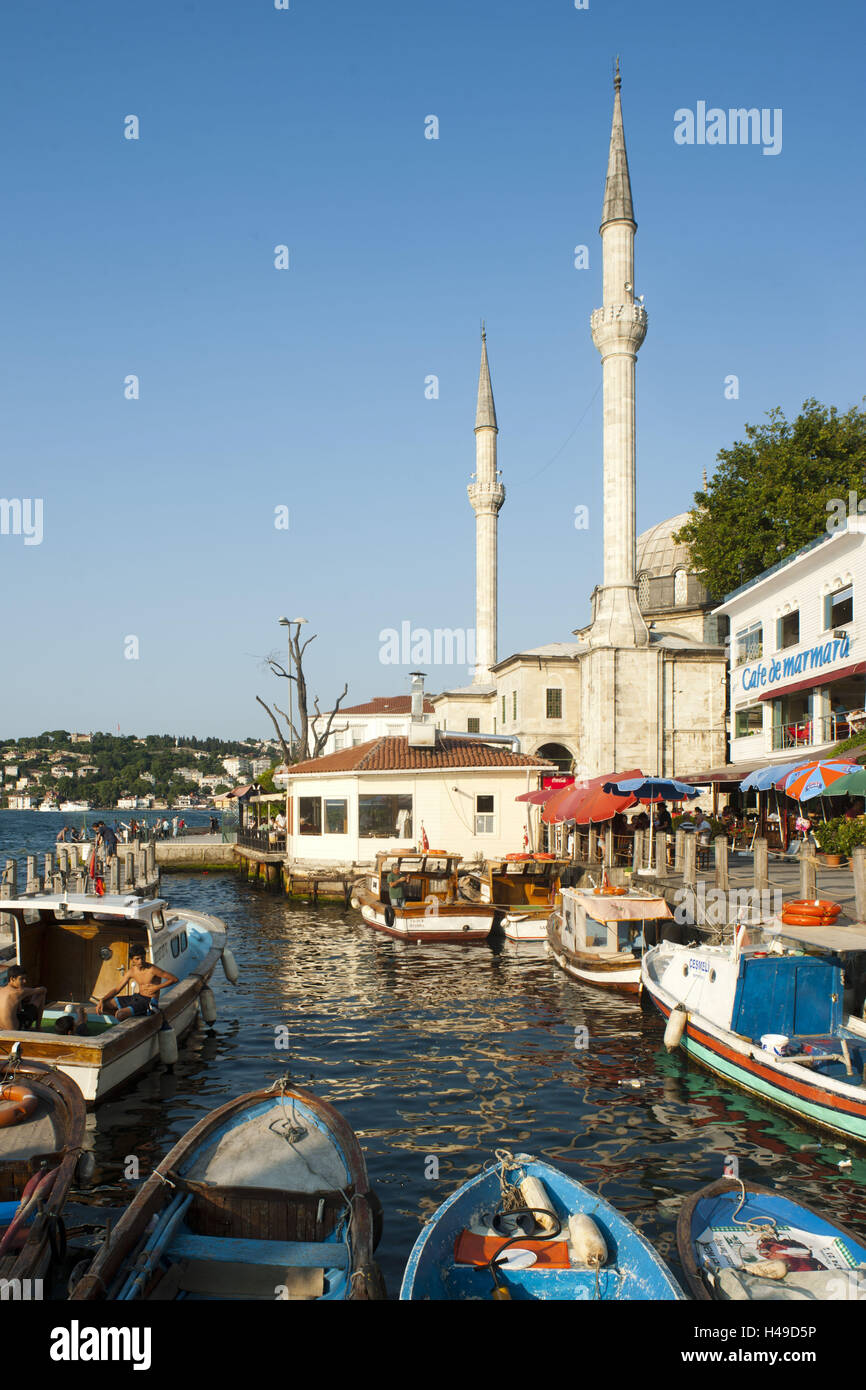 Pretty place hi-res stock photography and images - Alamy