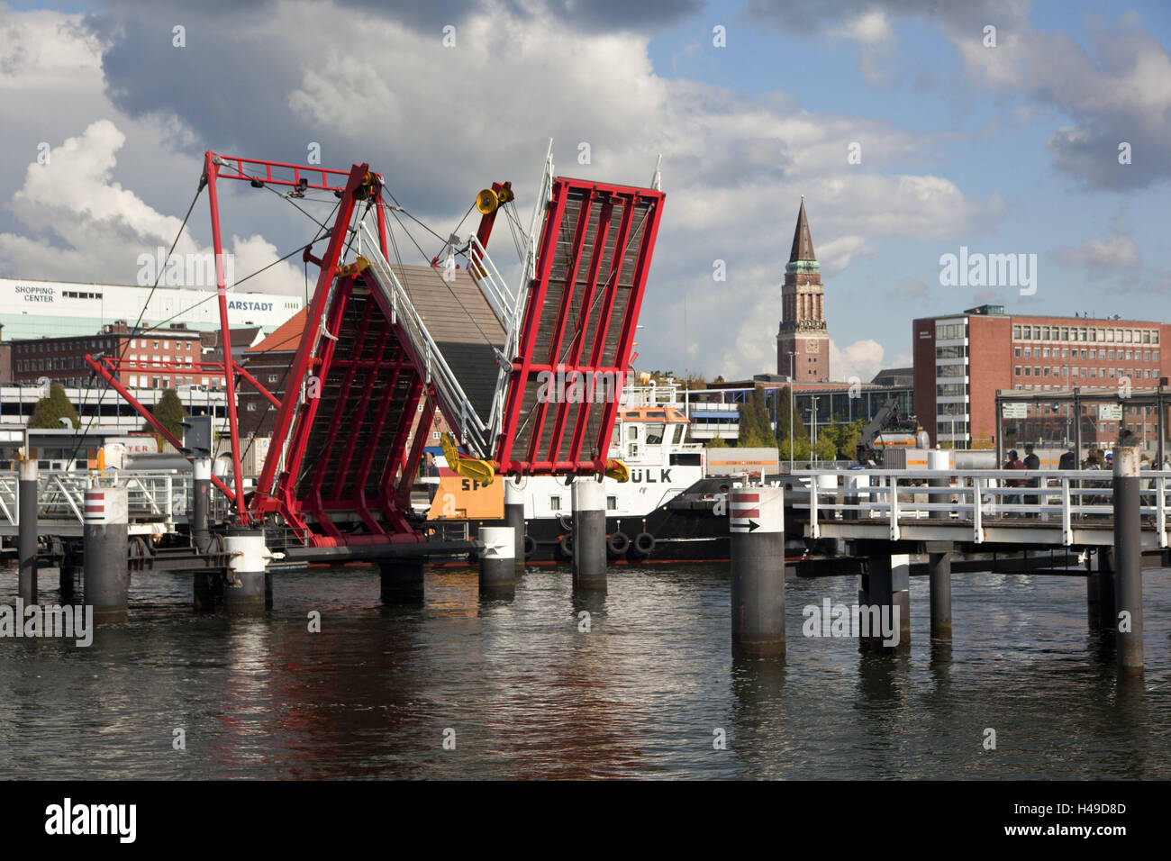 3 part folding bridge hi-res stock photography and images - Alamy