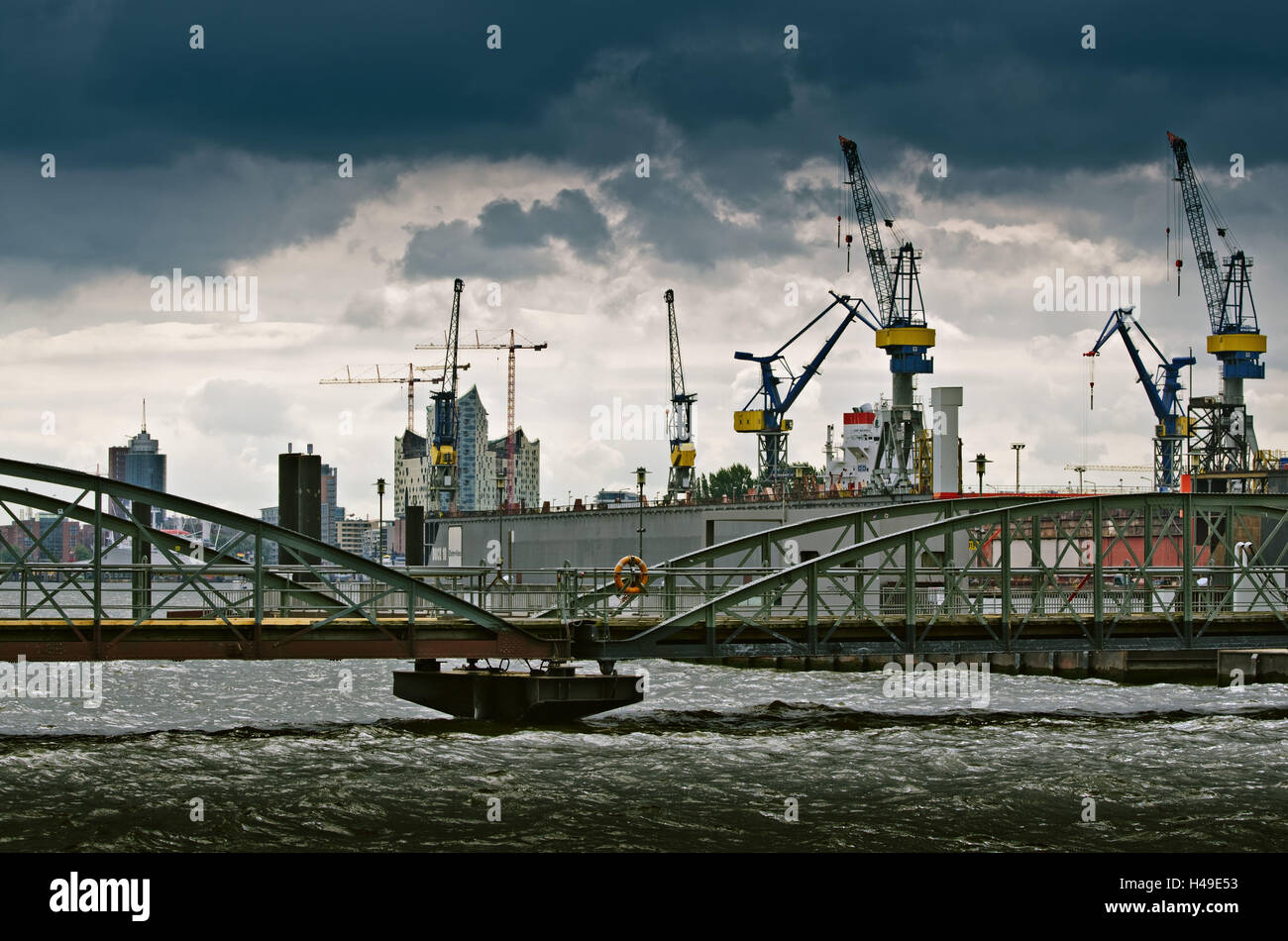 Germany, Hamburg, harbour, fish market, shipyard, Blohm und Voss Stock ...