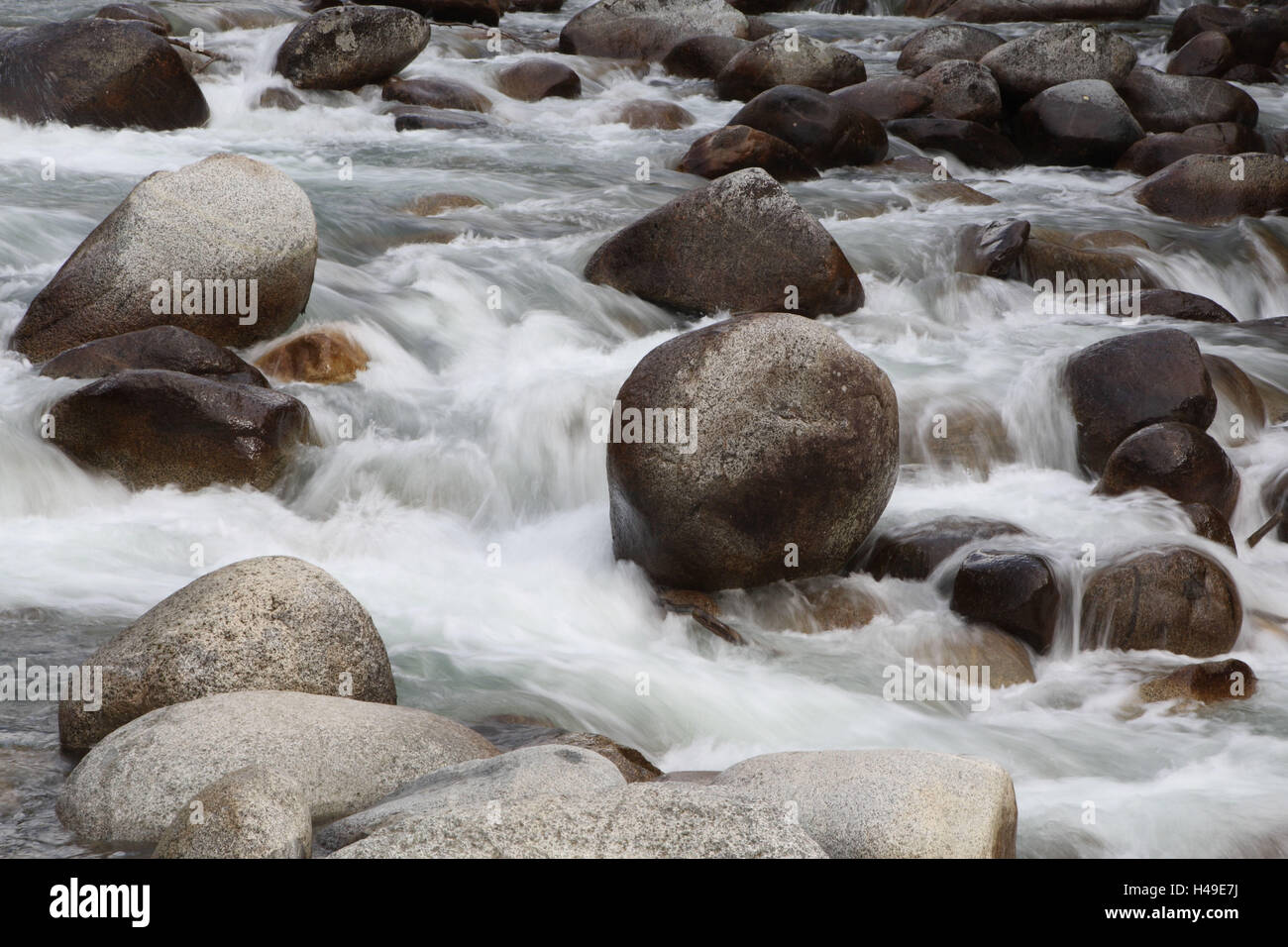 River stones hi-res stock photography and images - Alamy