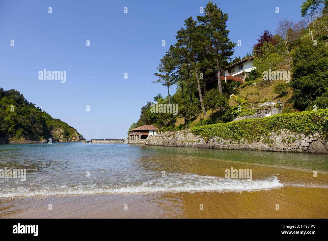 Beach, sea, Ea, small fishing place in the Basque Provinces, Spain ...