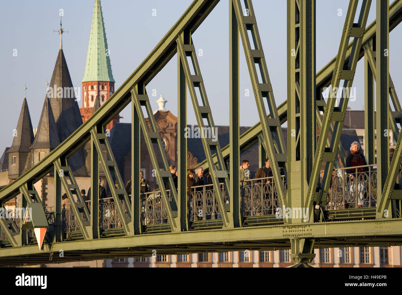 Bridge footbridge iron architecture metal hi-res stock photography and ...