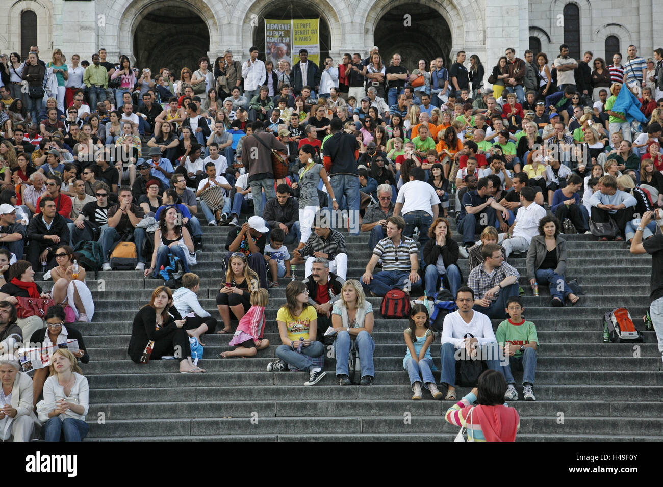 France, Paris, Montmartre, Sacre-Coeur, perron, contact point, tourist ...