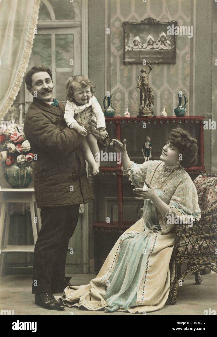 Nostalgia family hi-res stock photography and images - Alamy