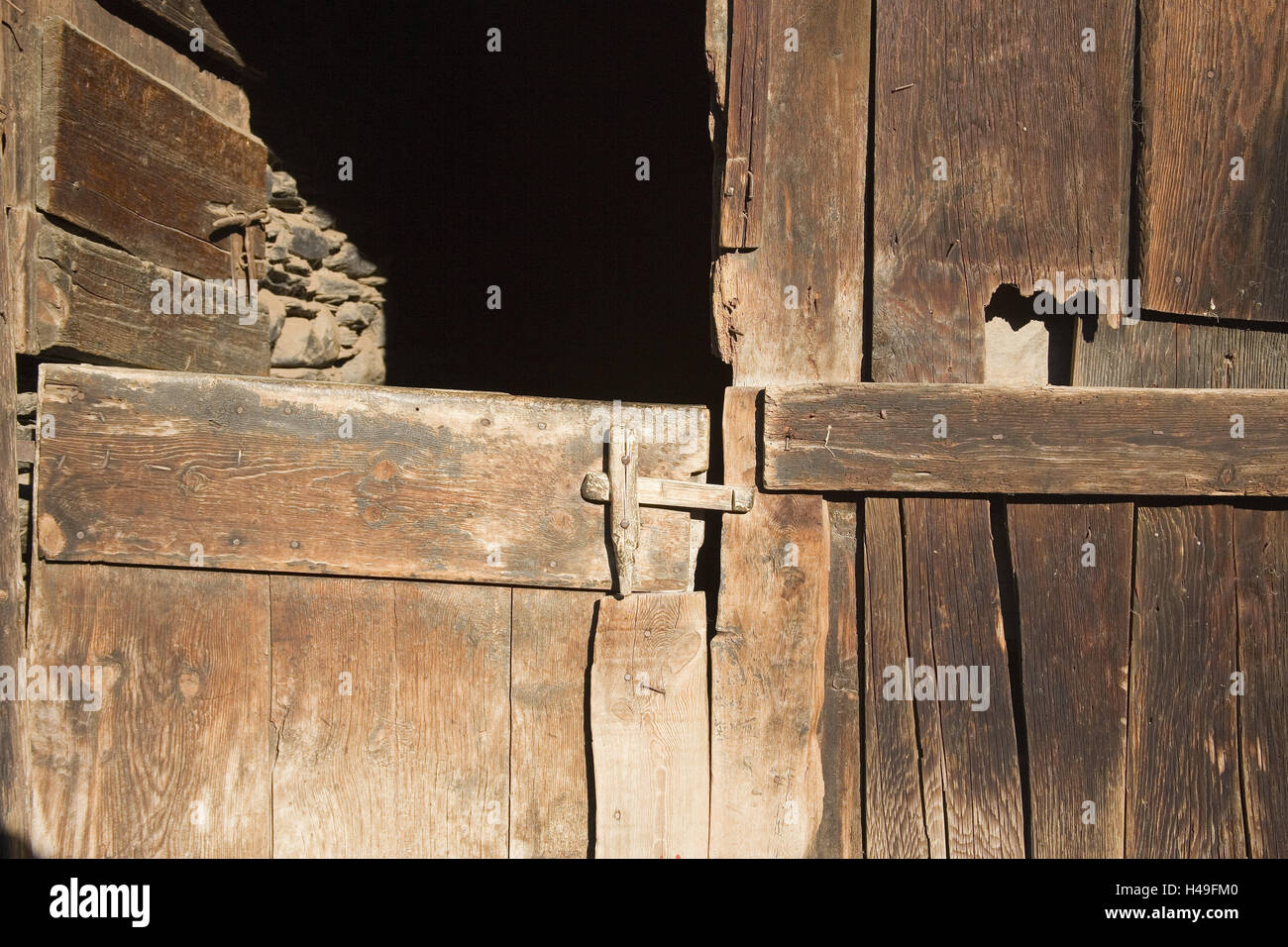 Open stable door hi-res stock photography and images - Alamy