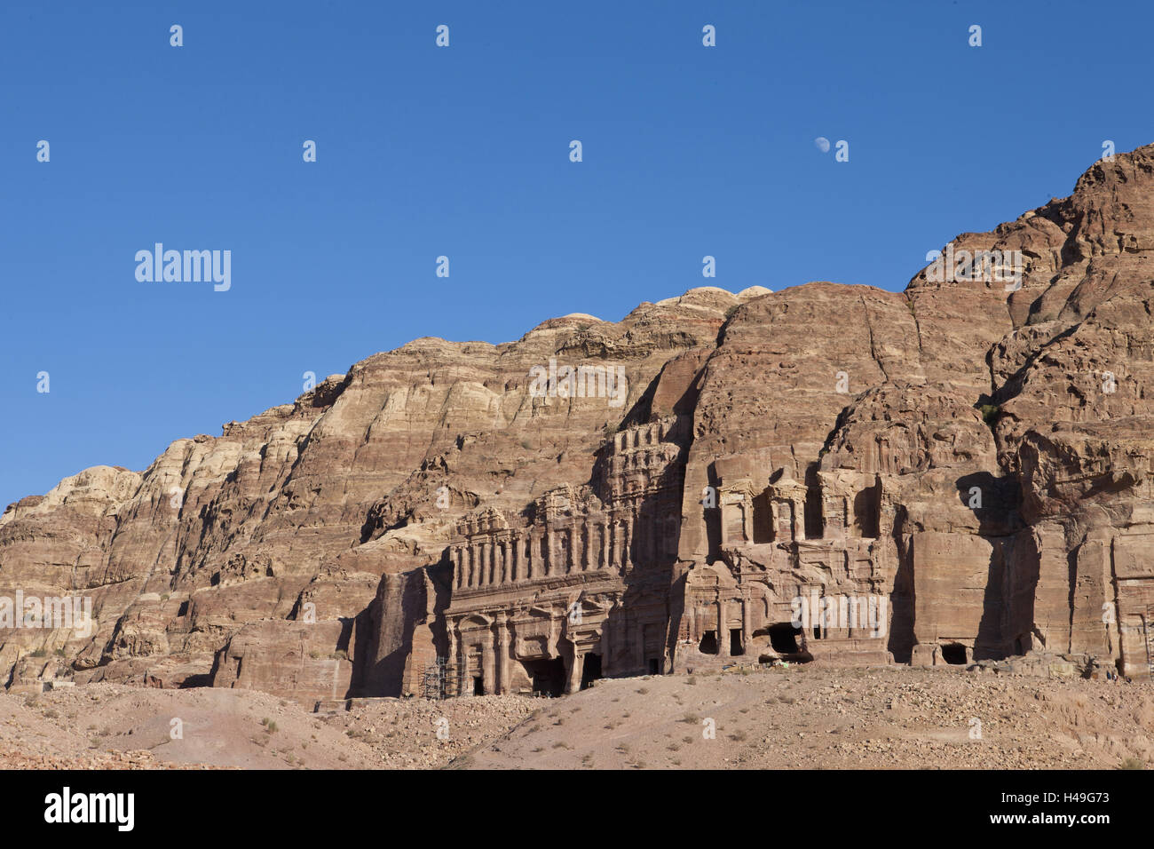 Jordan, rock town Petra, king's wall Stock Photo - Alamy