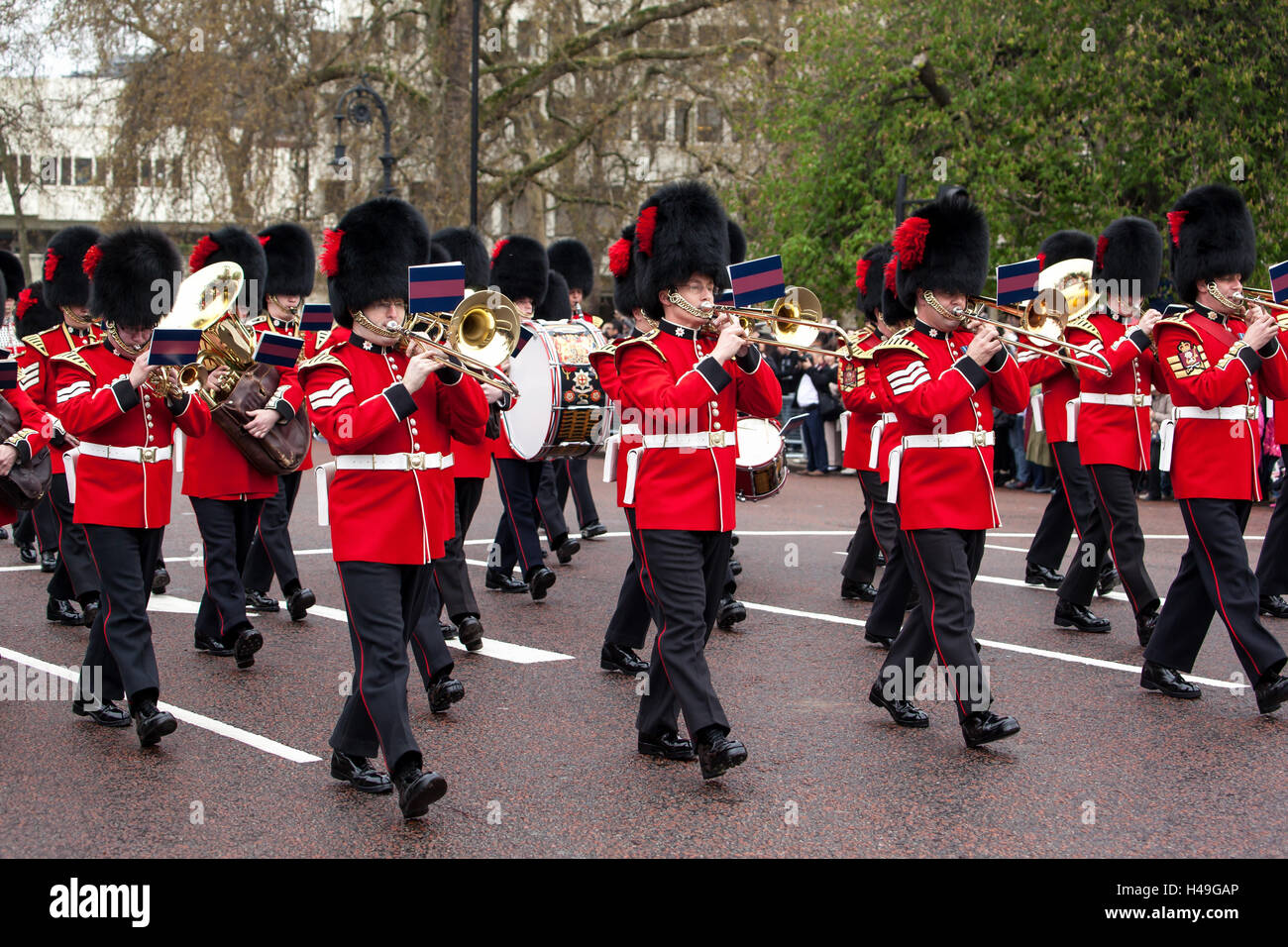 Great Britain, London, Buckingham Palace, awake change, Changing the ...