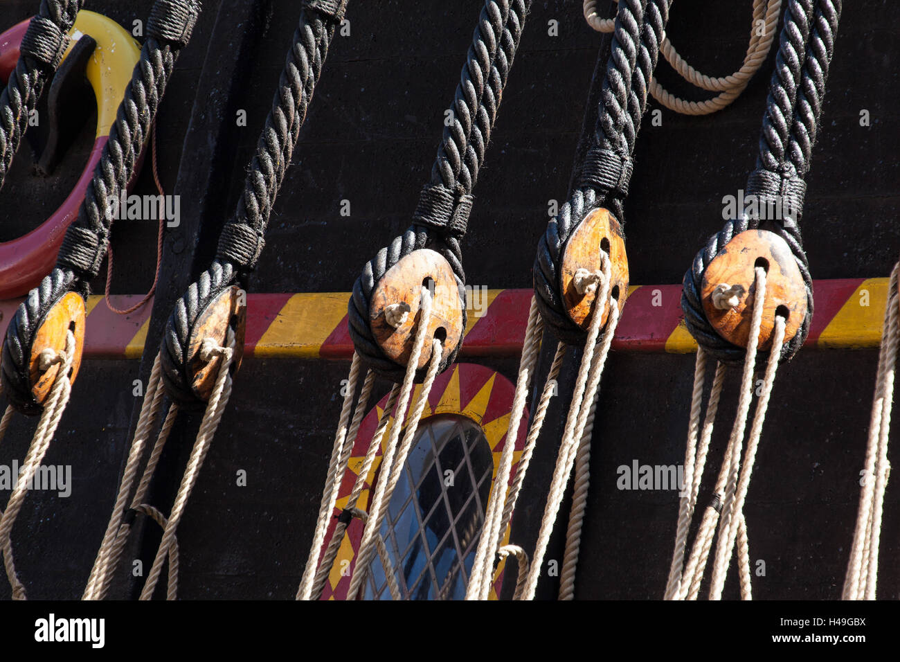 Piece mary overie dock hi-res stock photography and images - Alamy