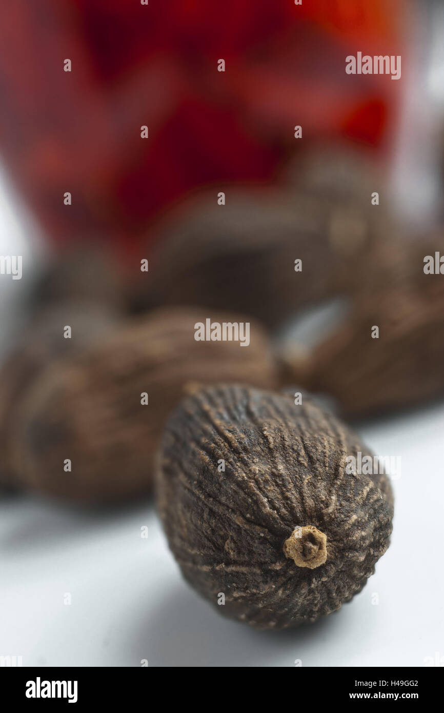 Cardamom capsules hi-res stock photography and images - Alamy