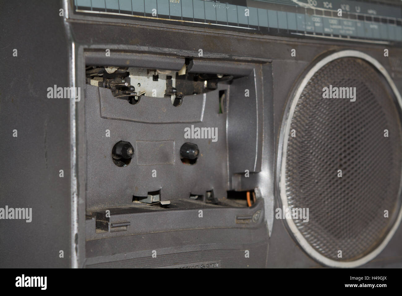 Old Transistor Radio Stock Photos & Old Transistor Radio Stock Images ...