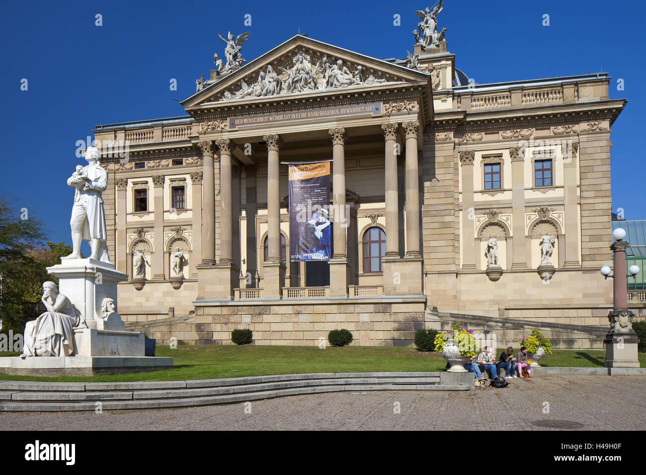 Hessen state theater hi-res stock photography and images - Alamy