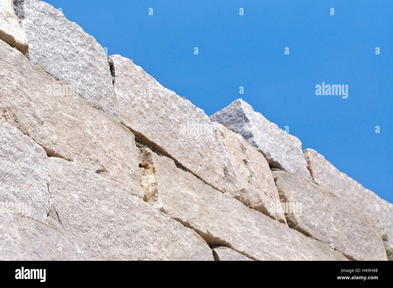 Massive stone blocks hi-res stock photography and images - Alamy
