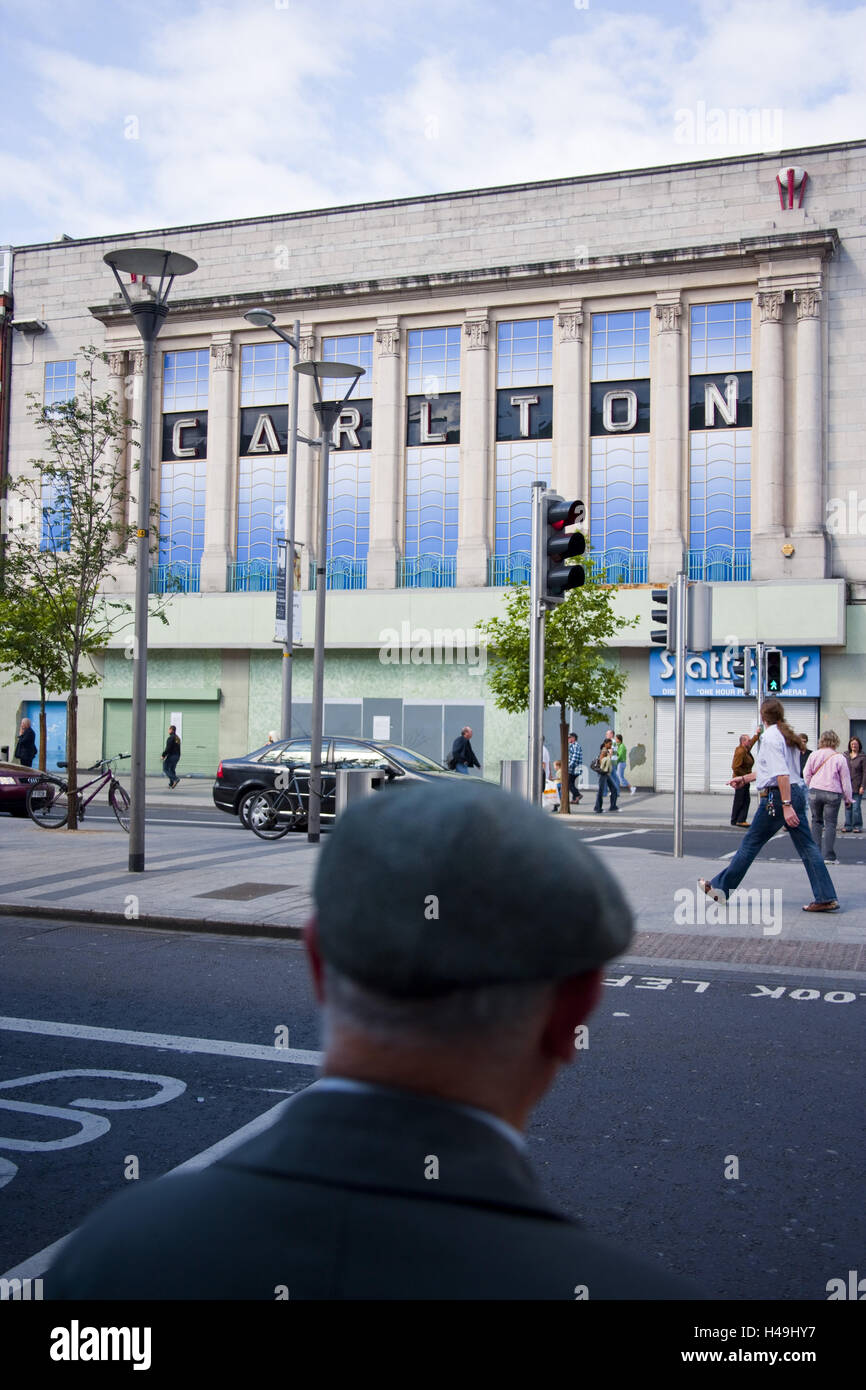 Ireland, Dublin, city centre, O'Connell Street, Carlton Hotel ...