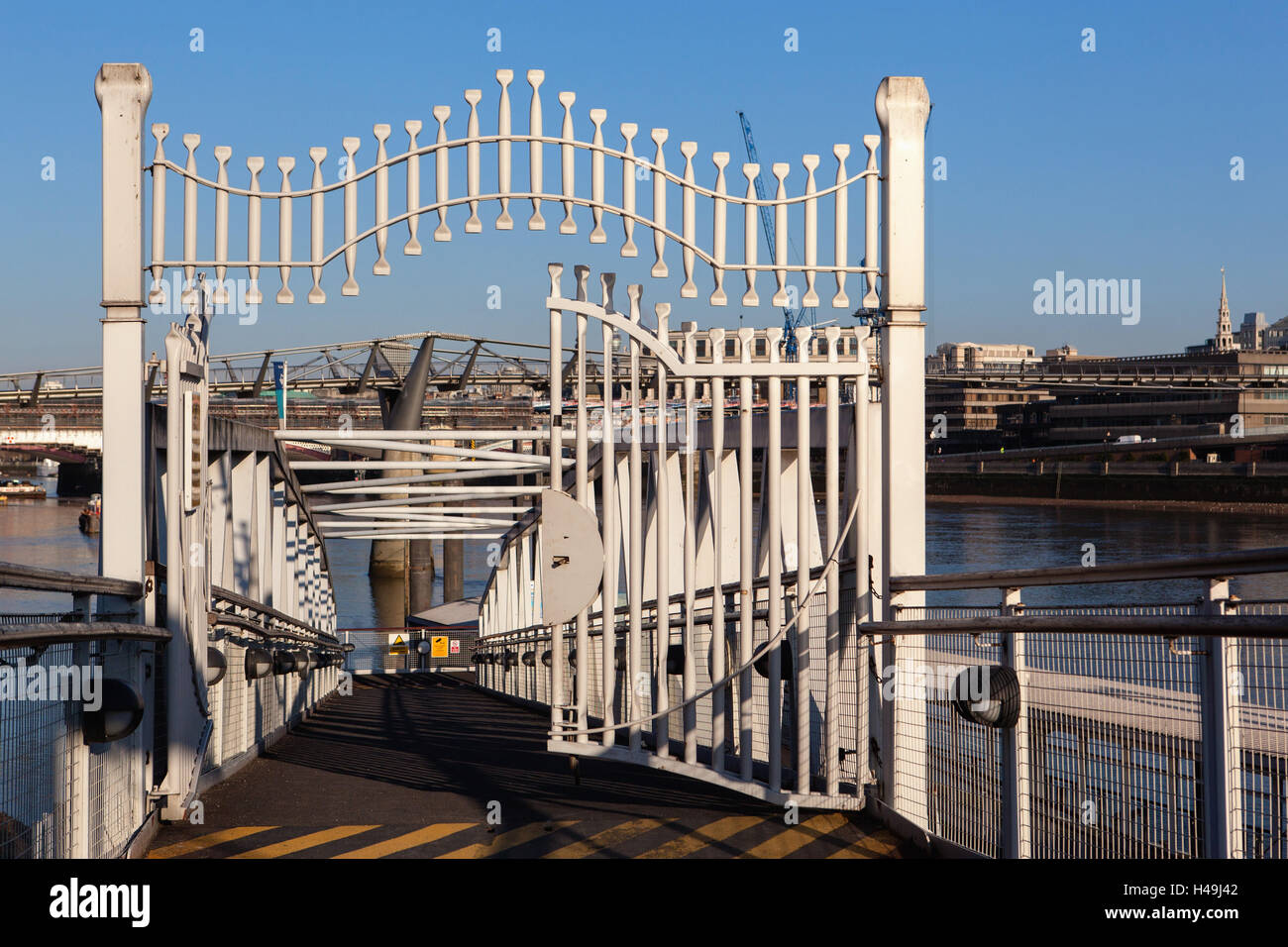 UK, London, the Thames, pier, gate Stock Photo - Alamy