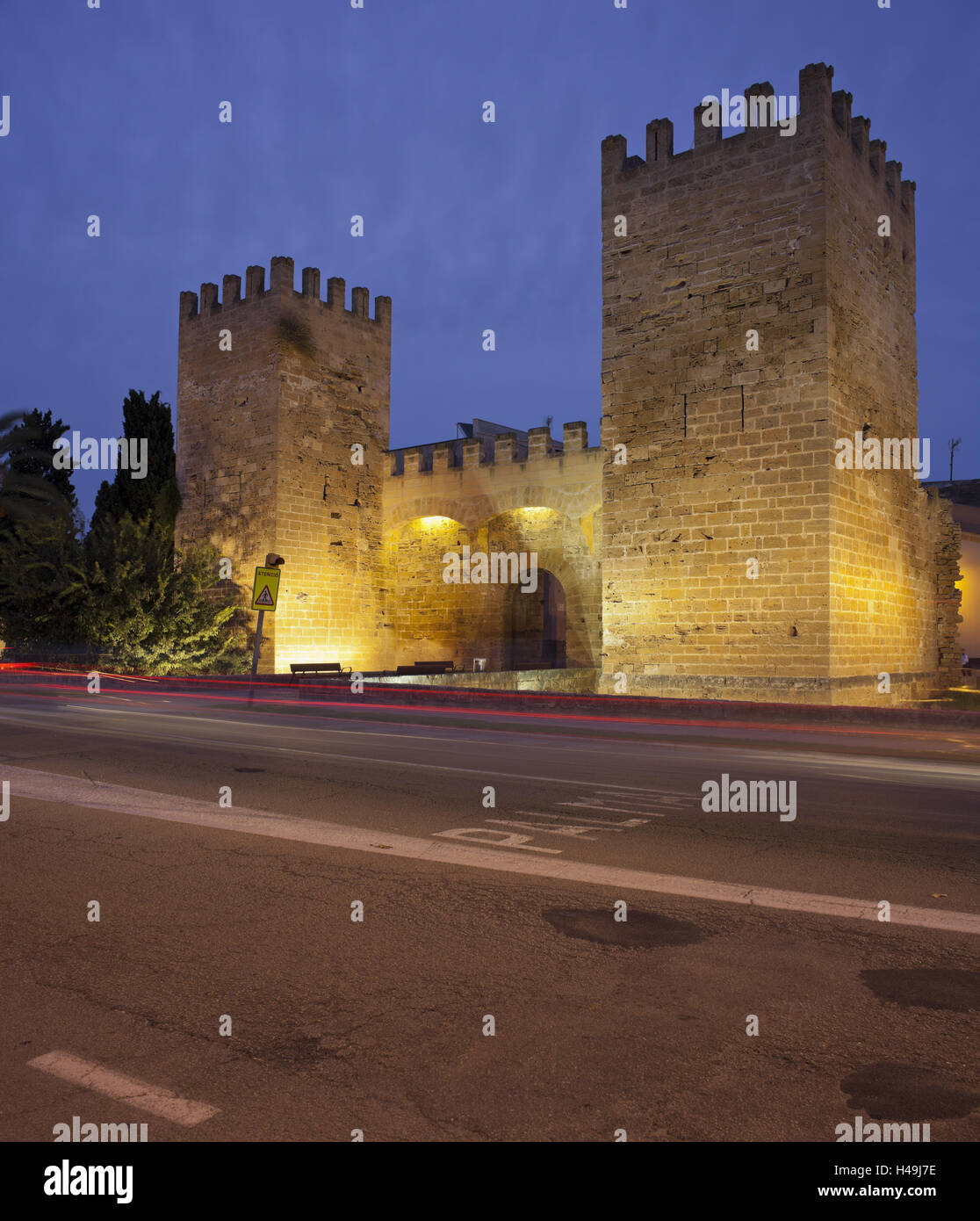 Castle gate in alcudia hi-res stock photography and images - Alamy