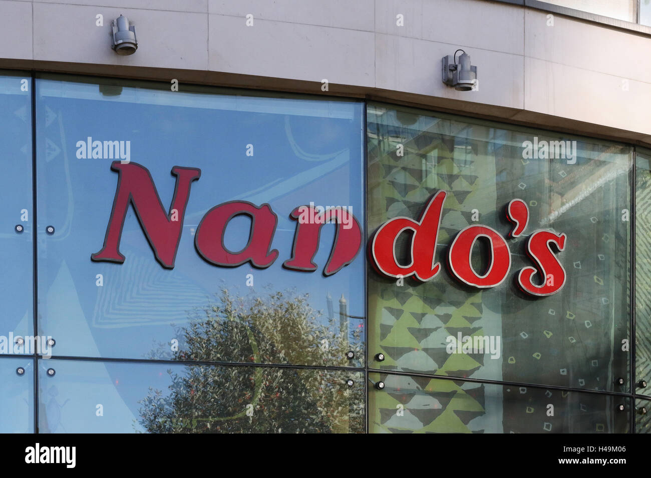 Nandos logo hi-res stock photography and images - Alamy