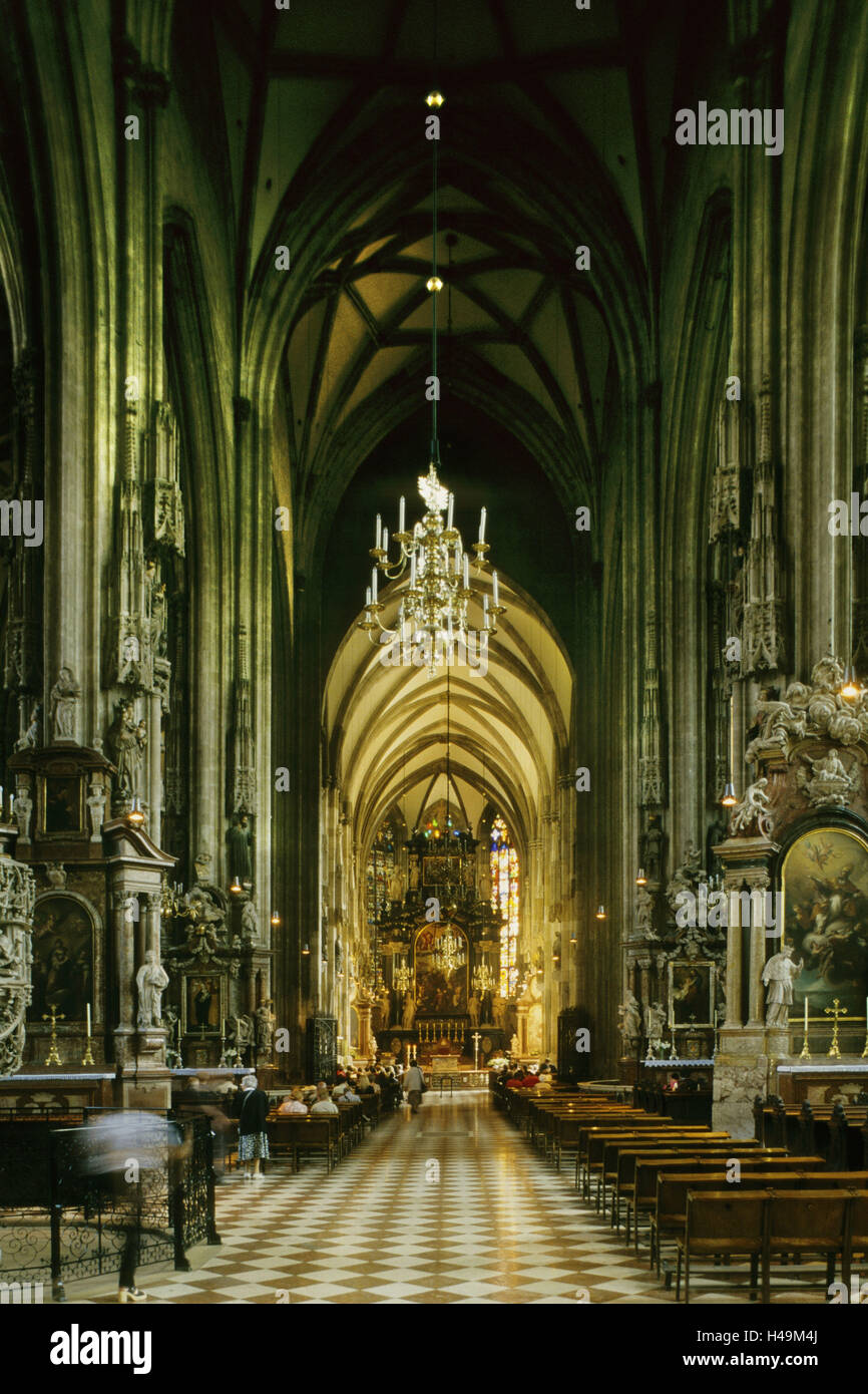 Vienna stephansdom altar hi-res stock photography and images - Alamy