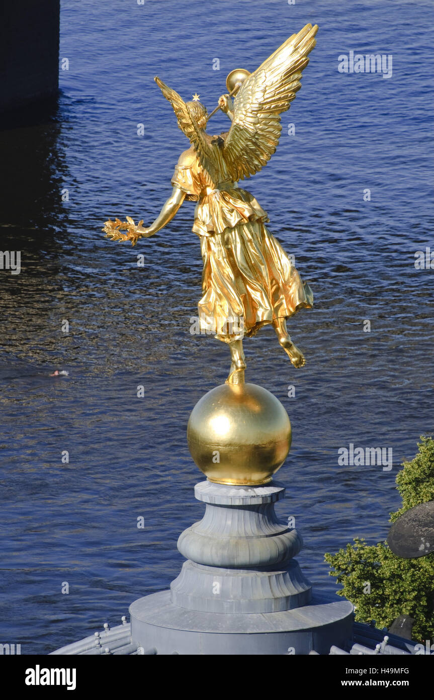 Golden angel on dome academy hi-res stock photography and images - Alamy