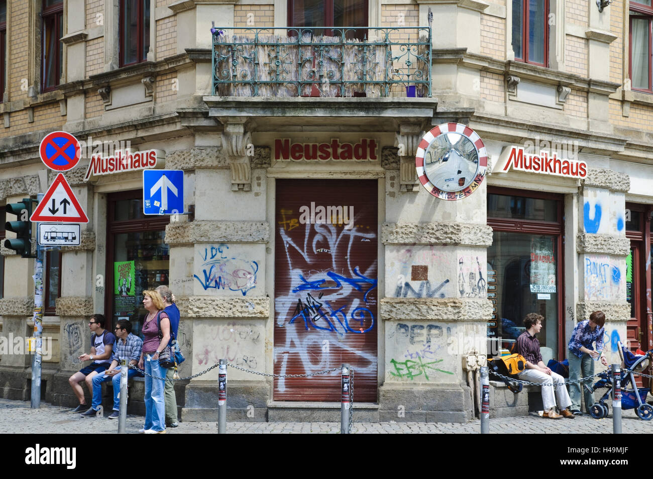 Cultural corner hi-res stock photography and images - Alamy