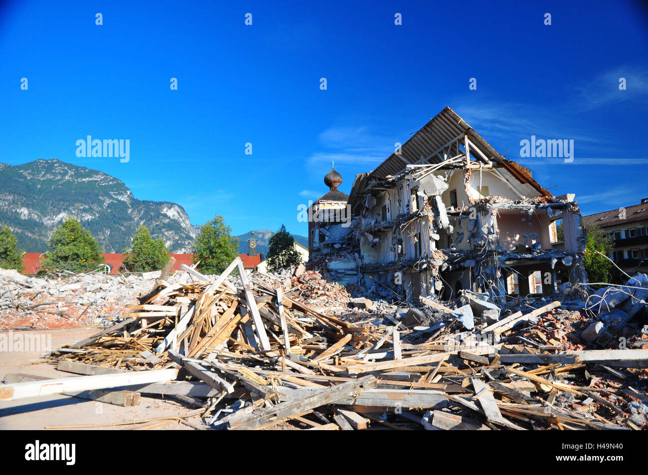 Building collapse germany hi-res stock photography and images - Alamy