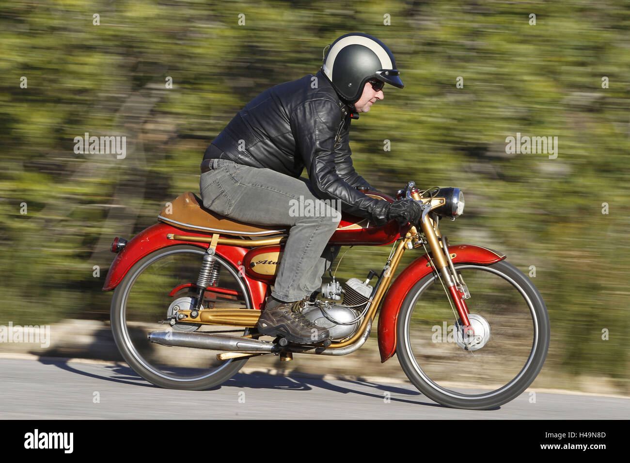 Vintage motorcycle hi-res stock photography and images - Alamy