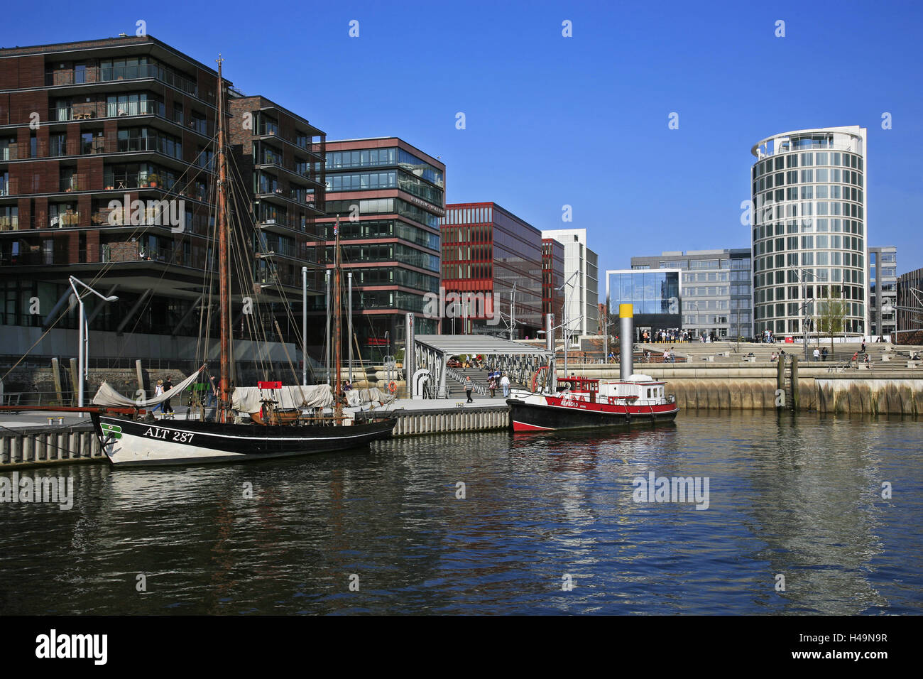 Germany, Hamburg, harbour city, pontoon of the traditional ship harbour ...