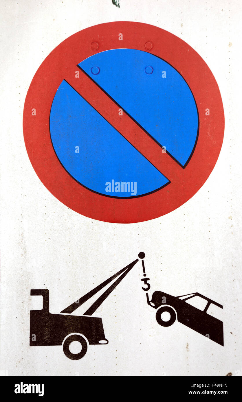 Pictogram, cars, no-parking zone, towing Stock Photo - Alamy