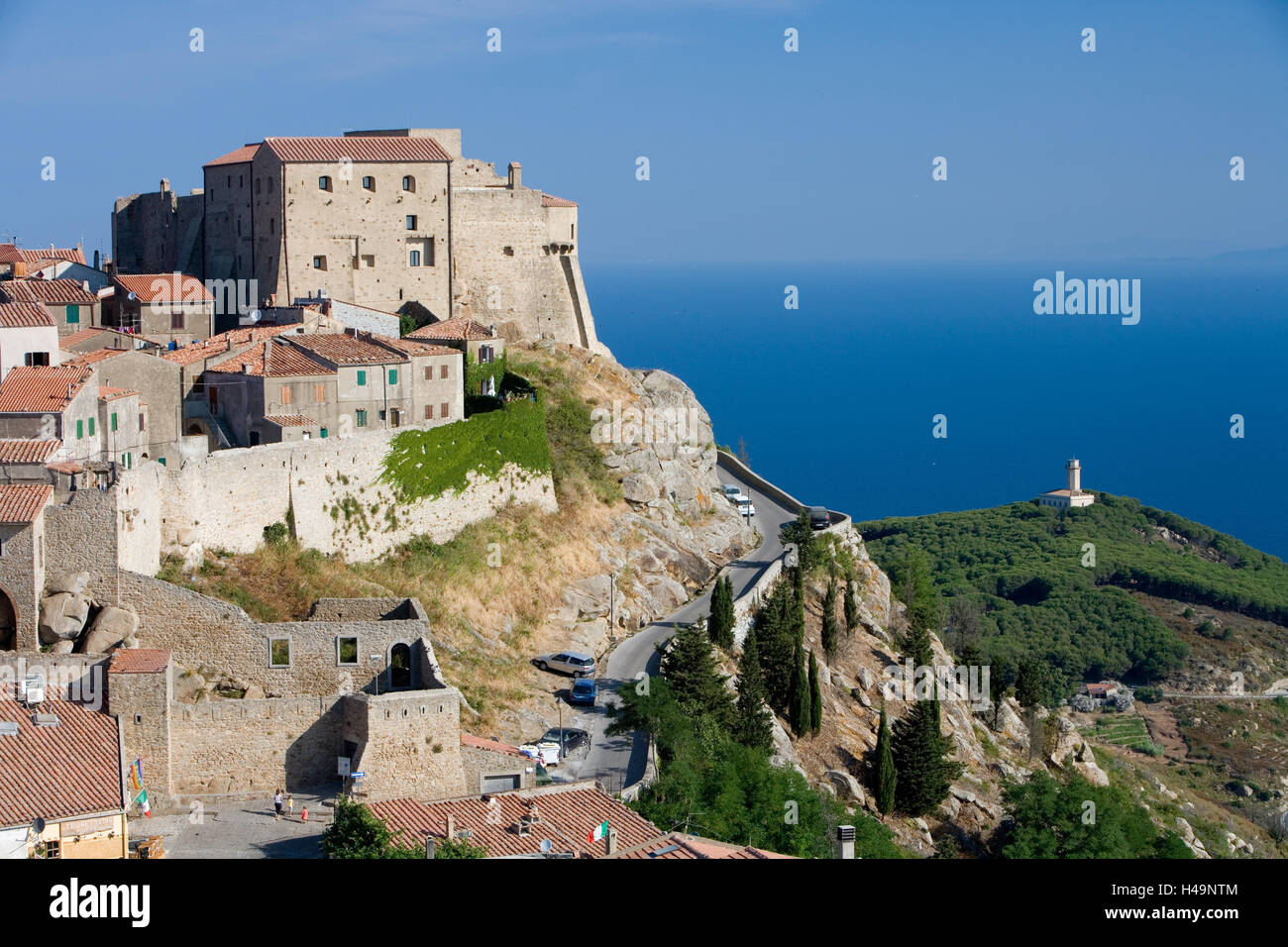 Castello toscana hi-res stock photography and images - Alamy