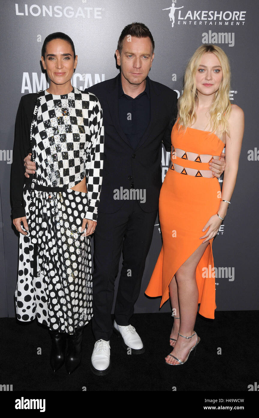 Los Angeles, California, USA. 13th Oct, 2016. Actress JENNIFER CONNOLLY ...