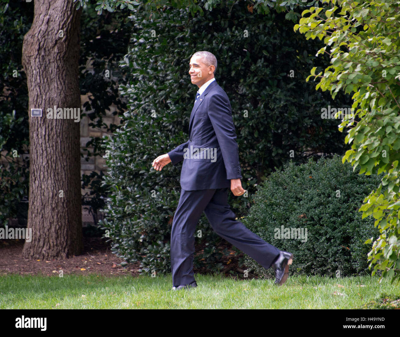 United States President Barack Obama walks from the Oval Office as he ...