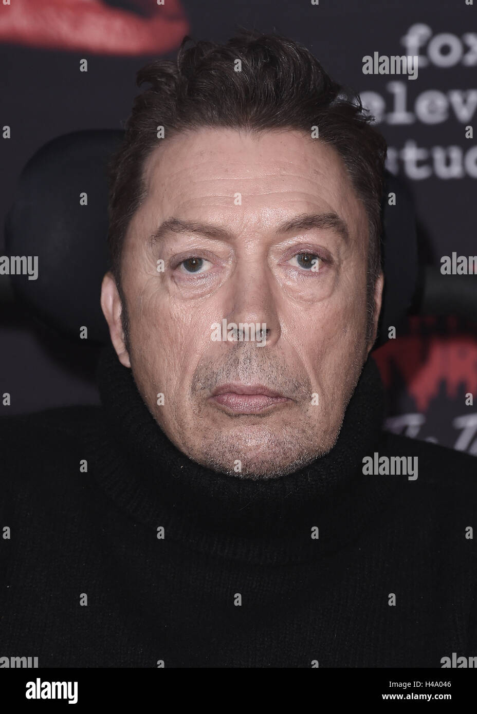 West Hollywood, Ca. 13th Oct, 2016. Tim Curry at the red carpet ...
