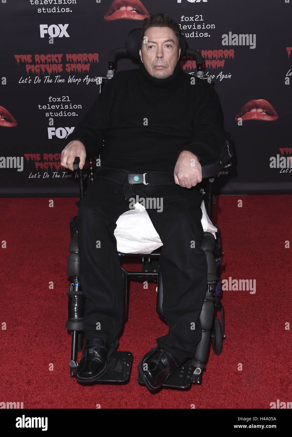 West Hollywood, Ca. 13th Oct, 2016. Tim Curry at the red carpet ...