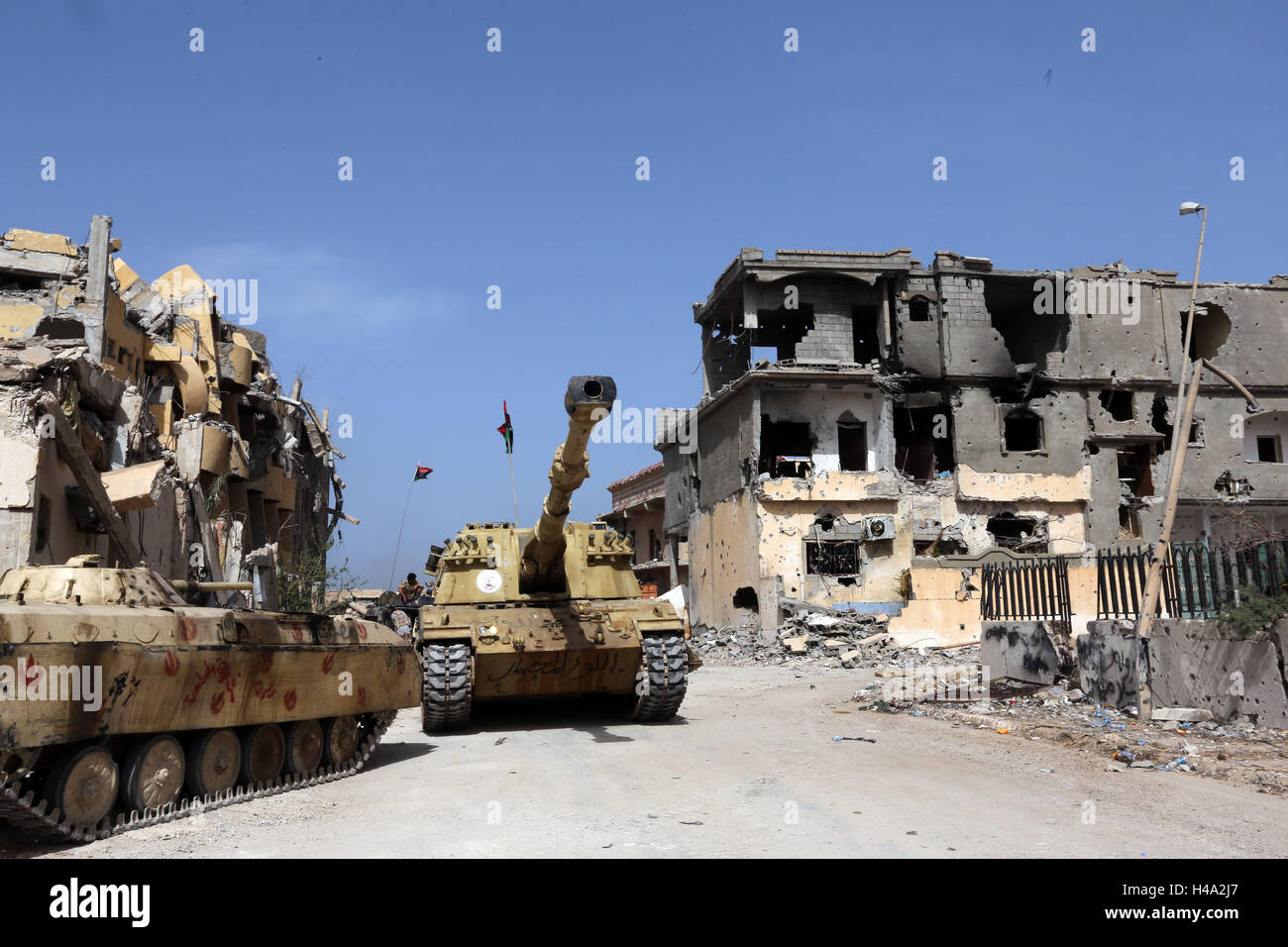 Sirte, Libya. 14th Oct, 2016. Members of the forces loyal to Libya's UN ...
